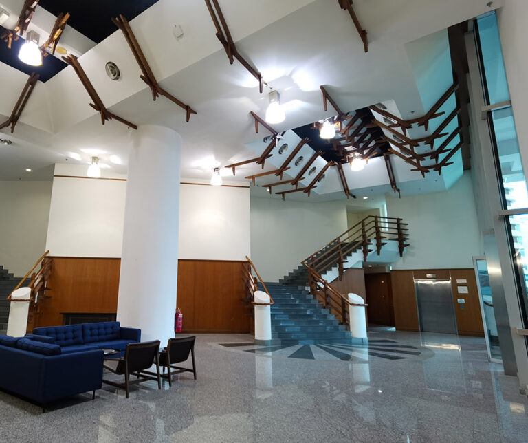 Building Overview - KL33